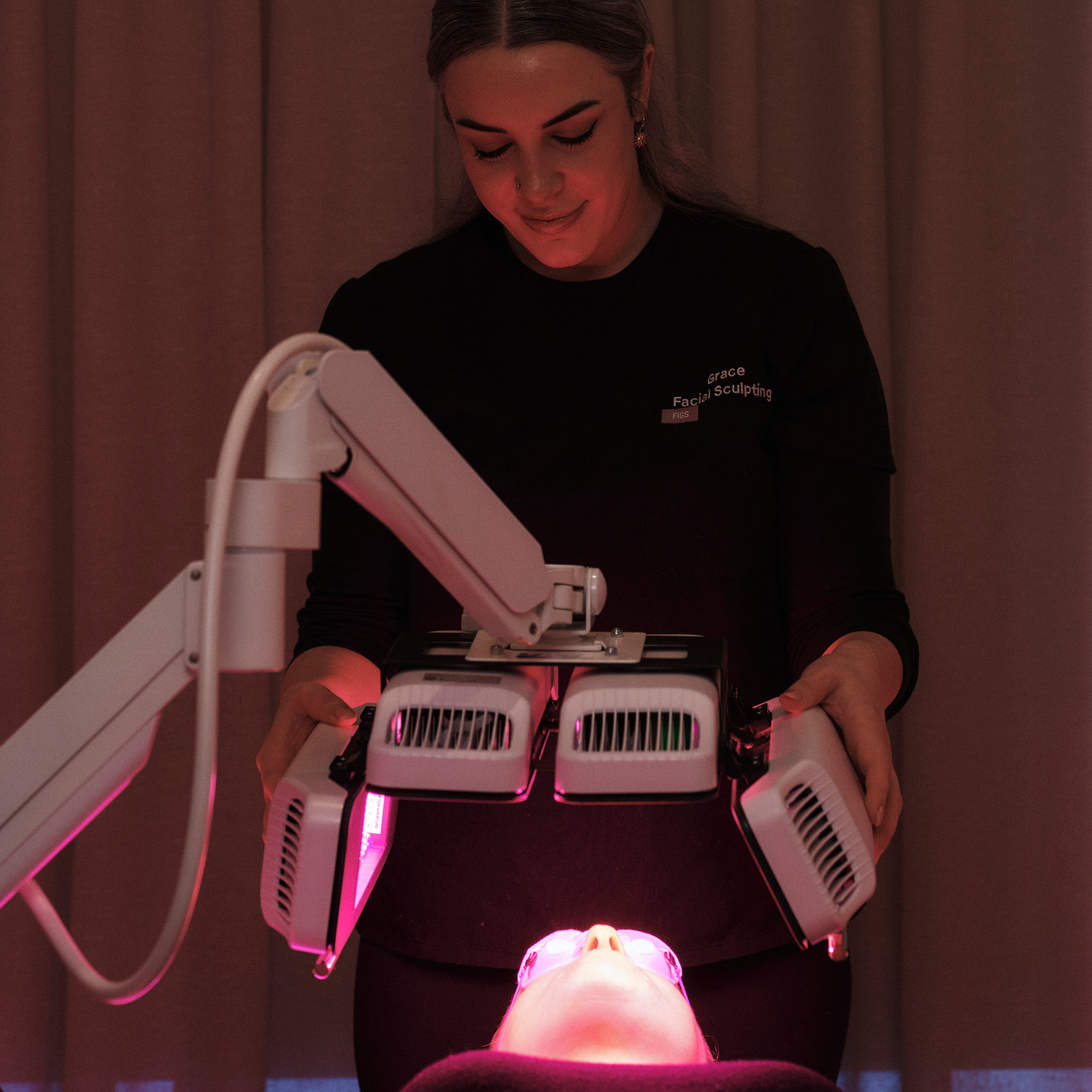 Dermalux LED - Facial Sculpting